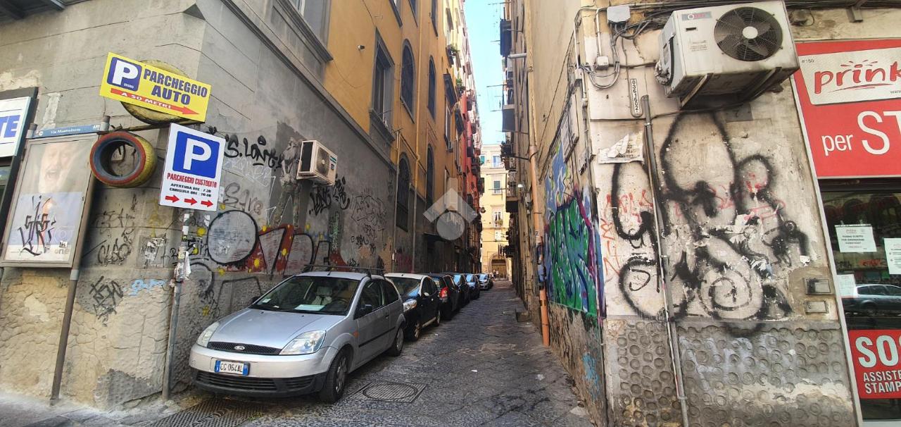 Appartamento in vendita a Napoli