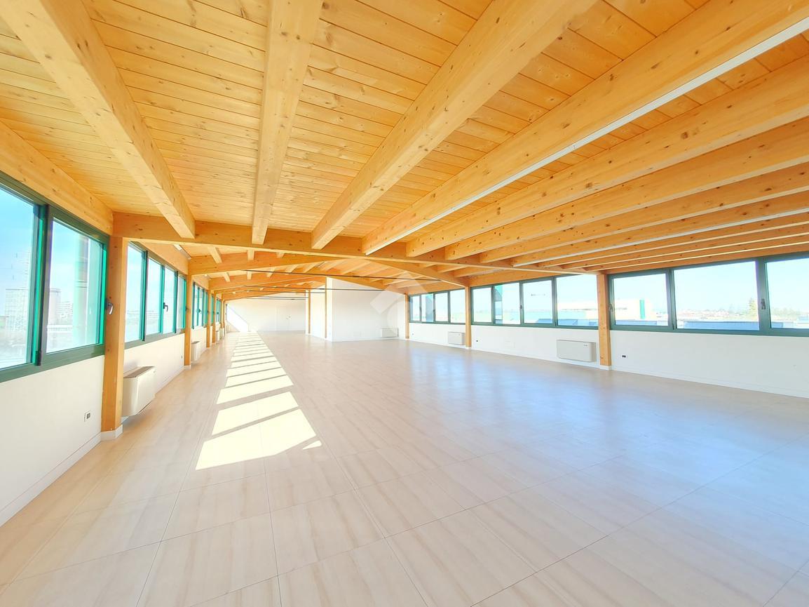 Ufficio in affitto a Padova