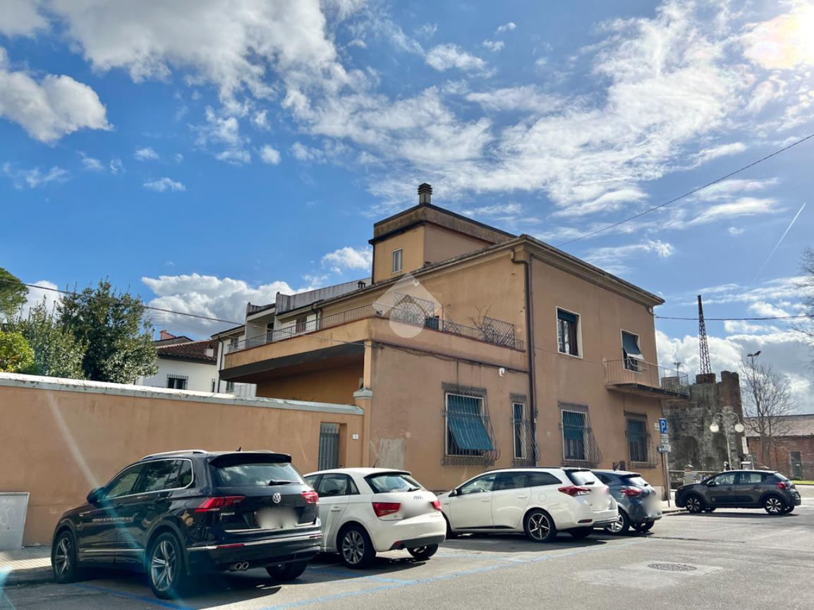 Villa in vendita a Pisa