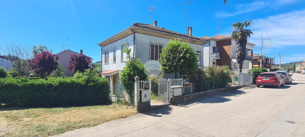 Casa indipendente in vendita a Fano