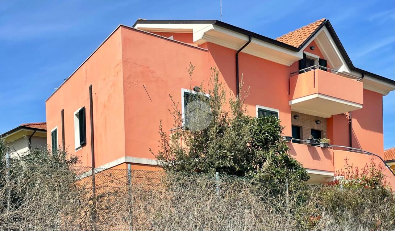 Appartamento in vendita a Cartoceto
