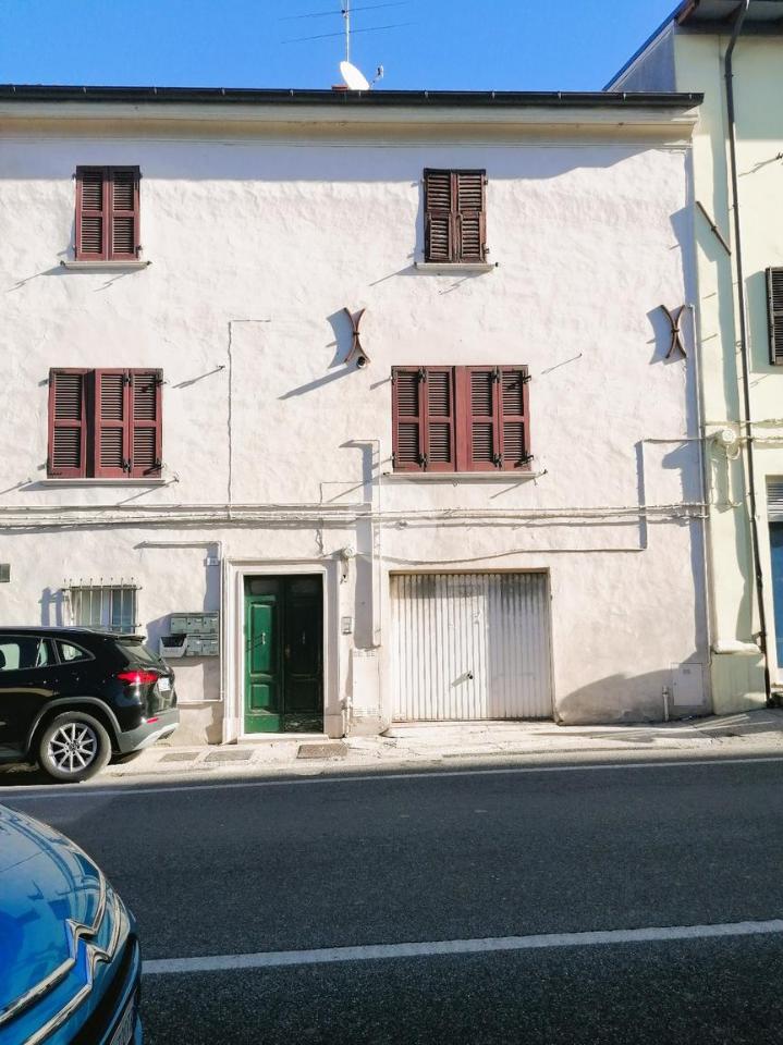 Magazzino in vendita a Fano