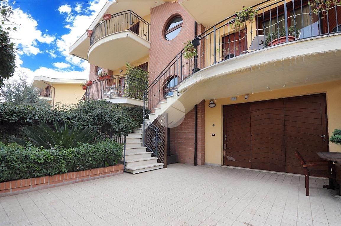 Casa indipendente in vendita a Citta' Sant'Angelo