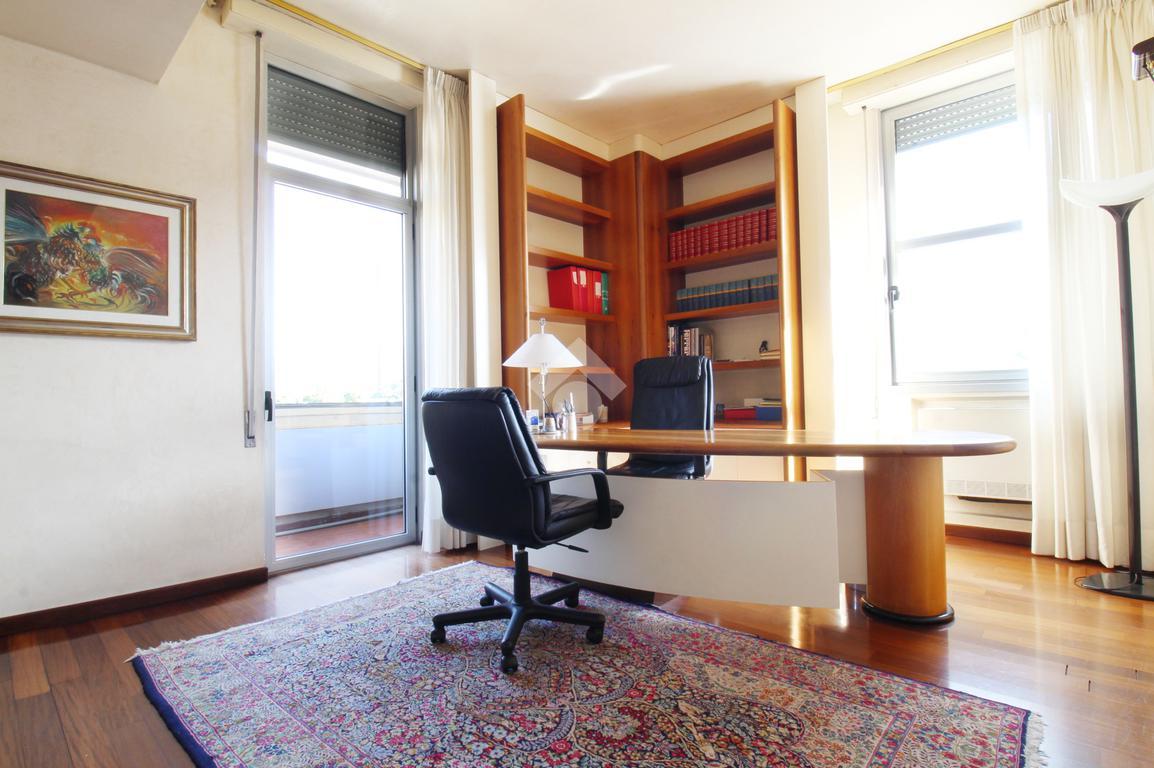 Ufficio in vendita a Prato