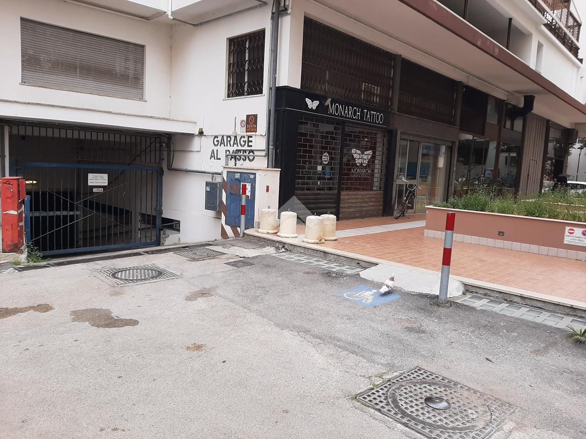 Box in vendita a Pescara