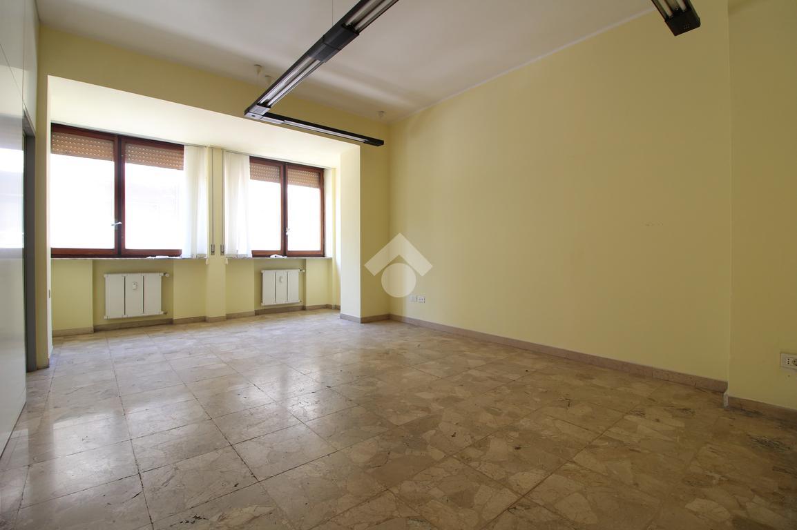 Ufficio in affitto a Pescara