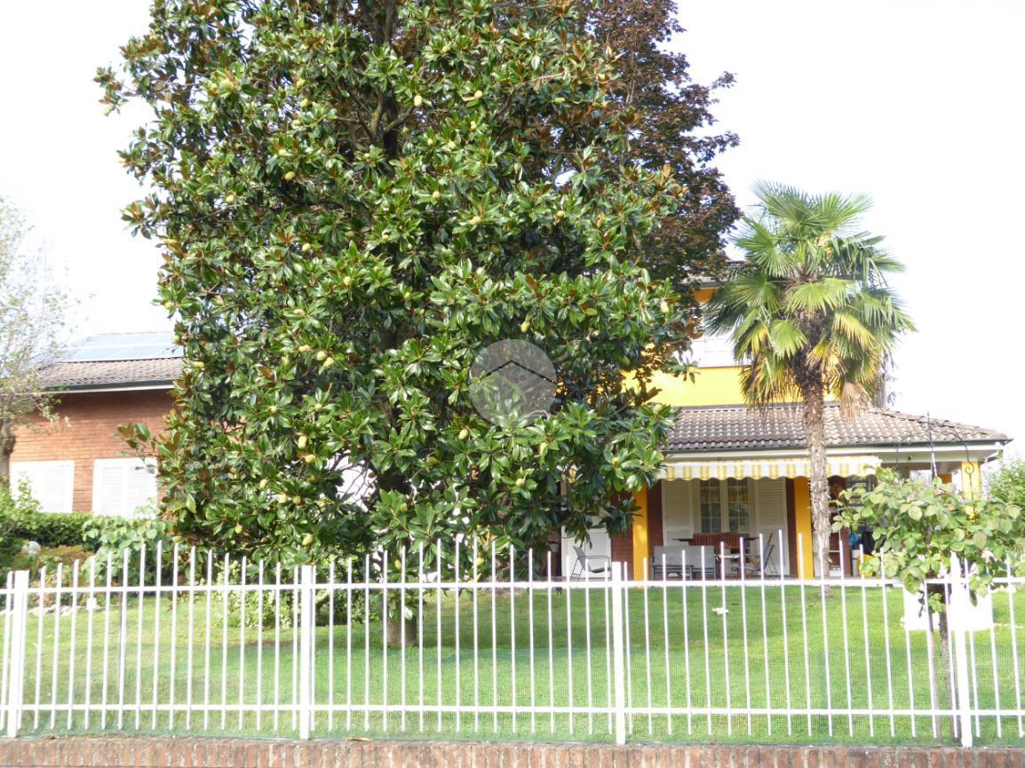 Villa in vendita a Stradella