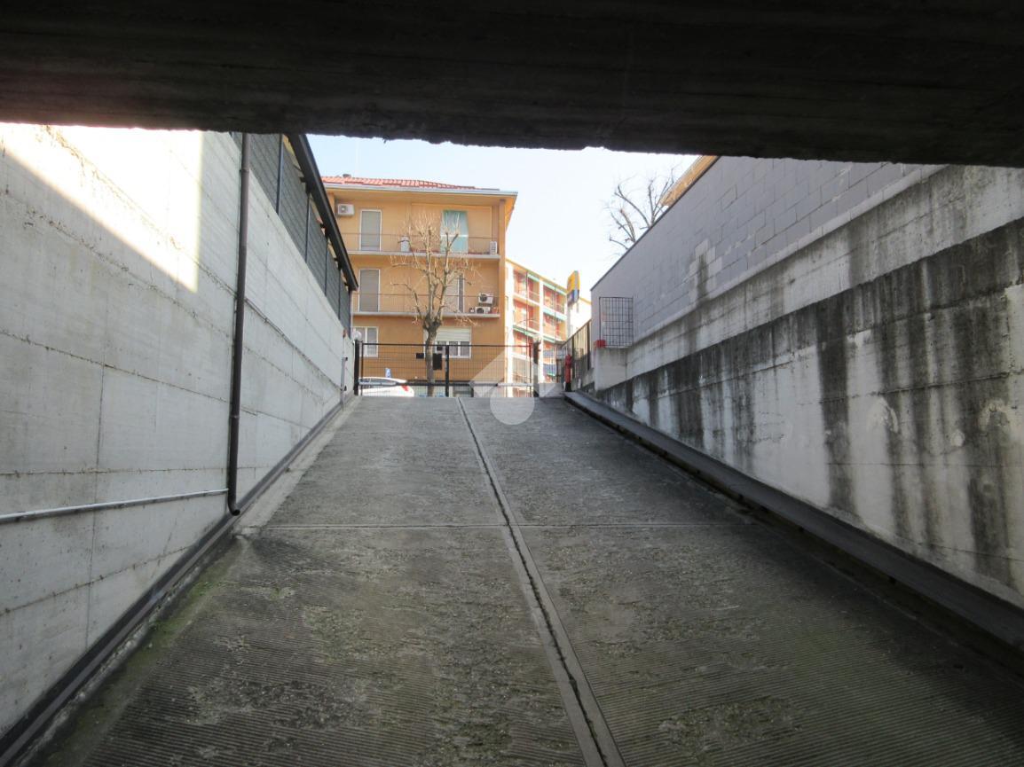 Box in vendita a Pavia