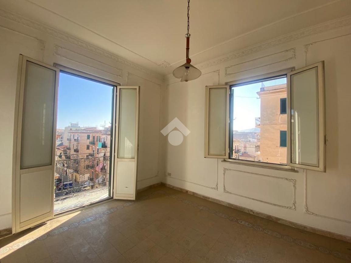 Appartamento in vendita a Palermo