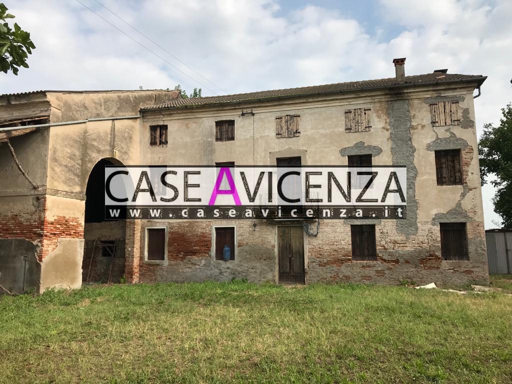 Casale in vendita a Agugliaro