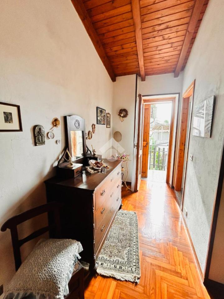 Casa indipendente in vendita a Montu' Beccaria Foto-10