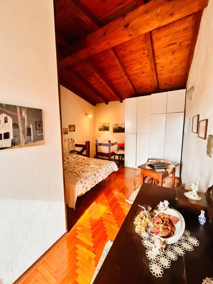 Casa indipendente in vendita a Montu' Beccaria Foto-9