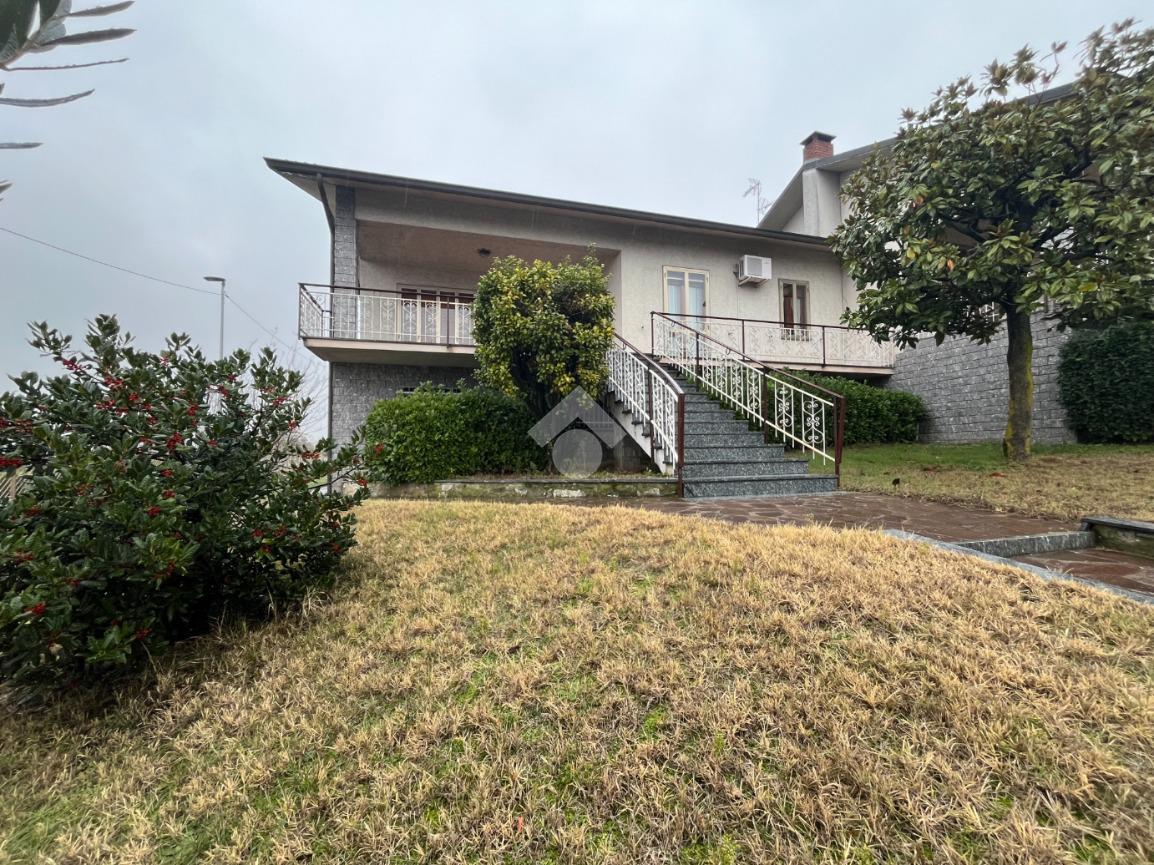 Villa in vendita a Stradella