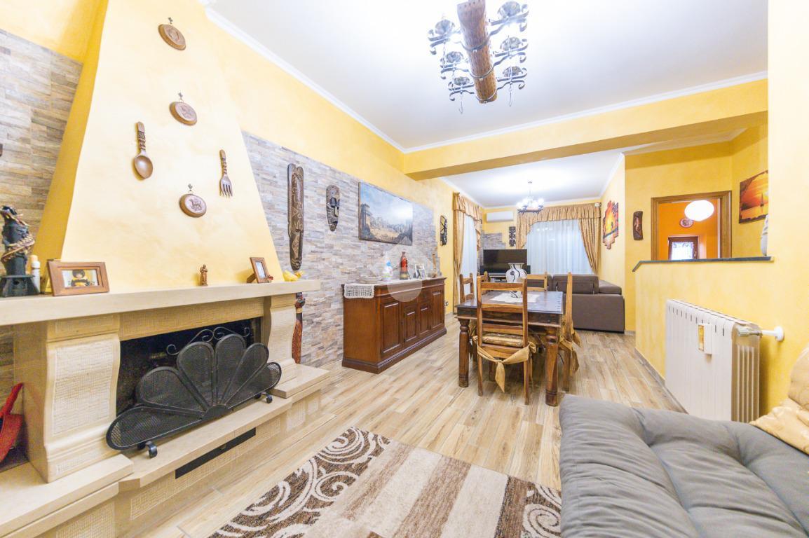 Appartamento in vendita a Guidonia Montecelio