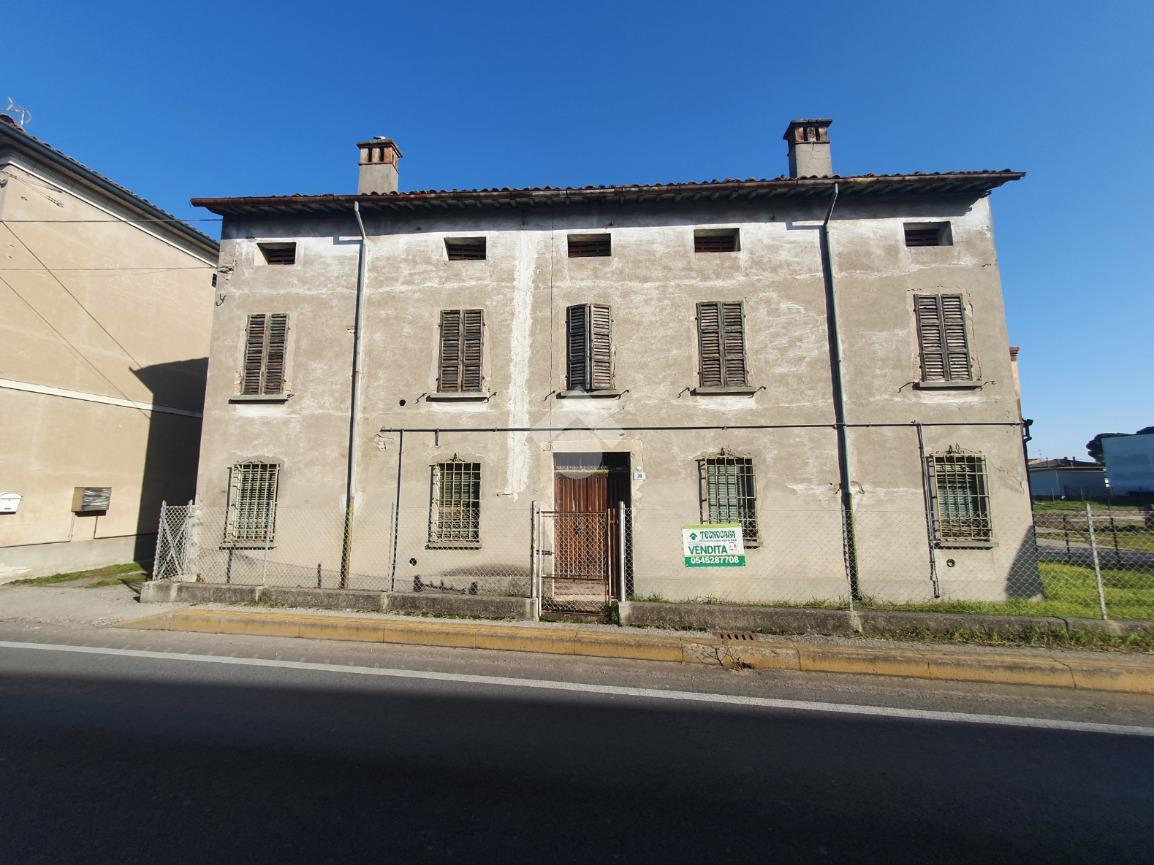 Casa indipendente in vendita a Lugo