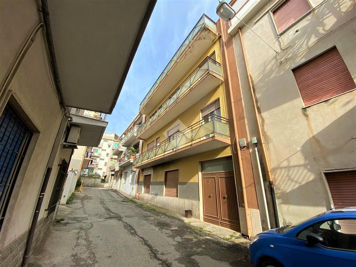 Palazzo in vendita a Reggio Calabria