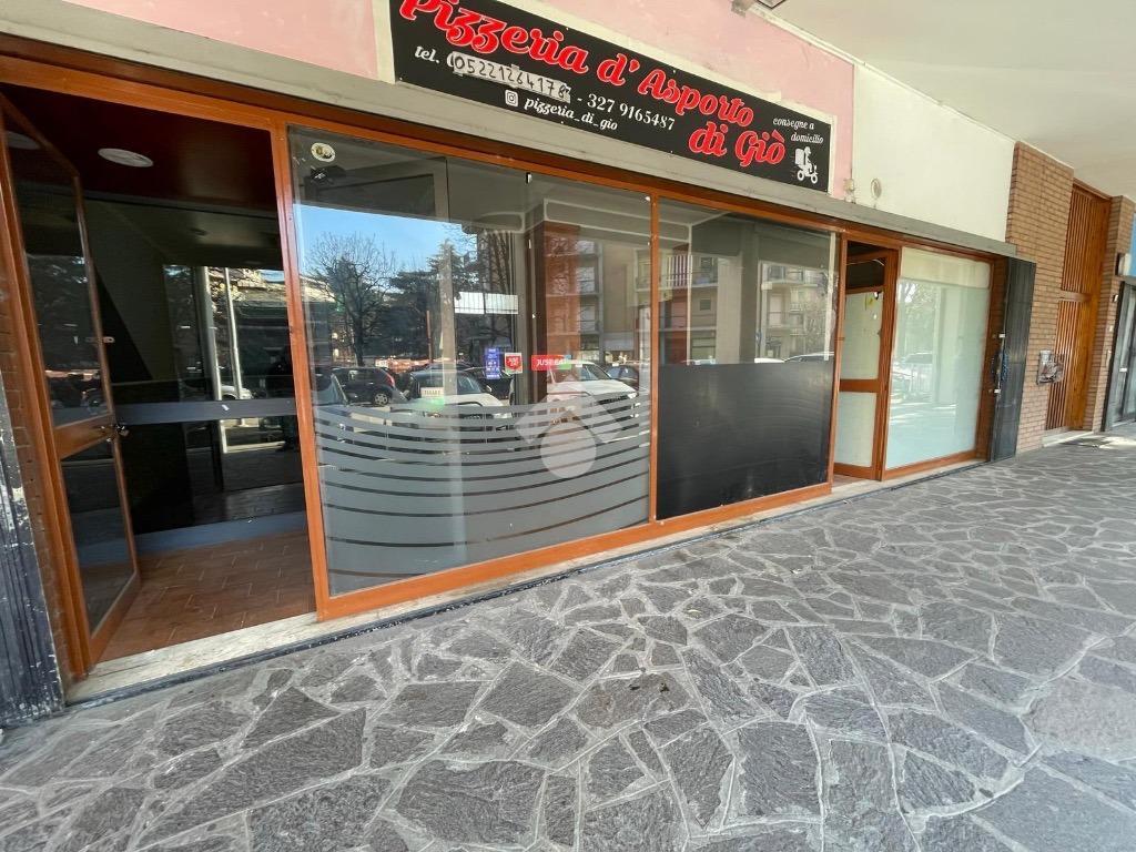 Negozio in vendita a Reggio Emilia