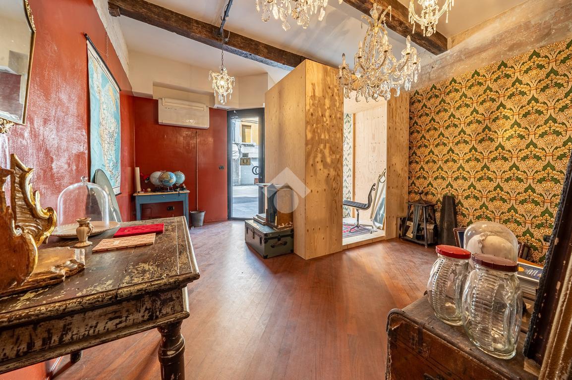 Negozio in vendita a Reggio Emilia