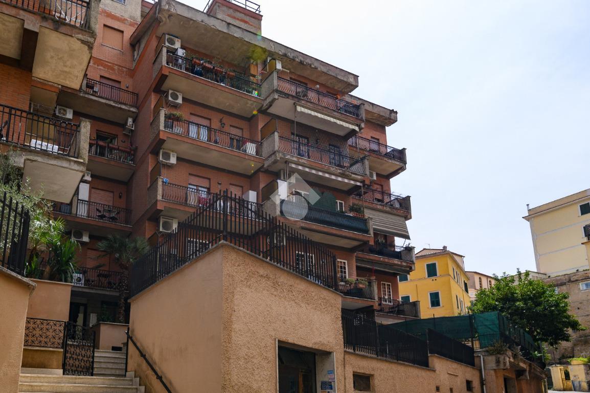 Box in vendita a Roma