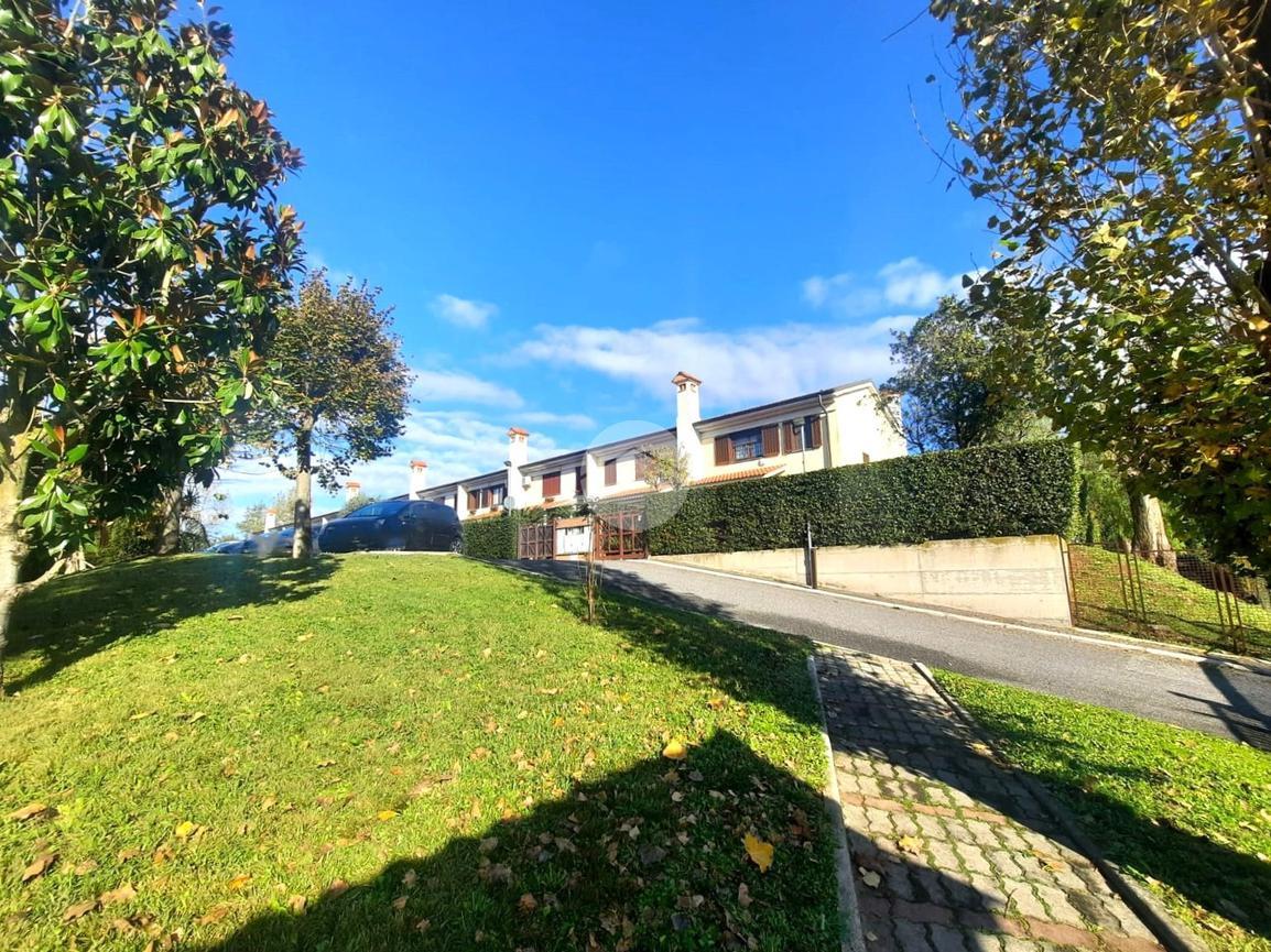 Villa a schiera in vendita a Roma