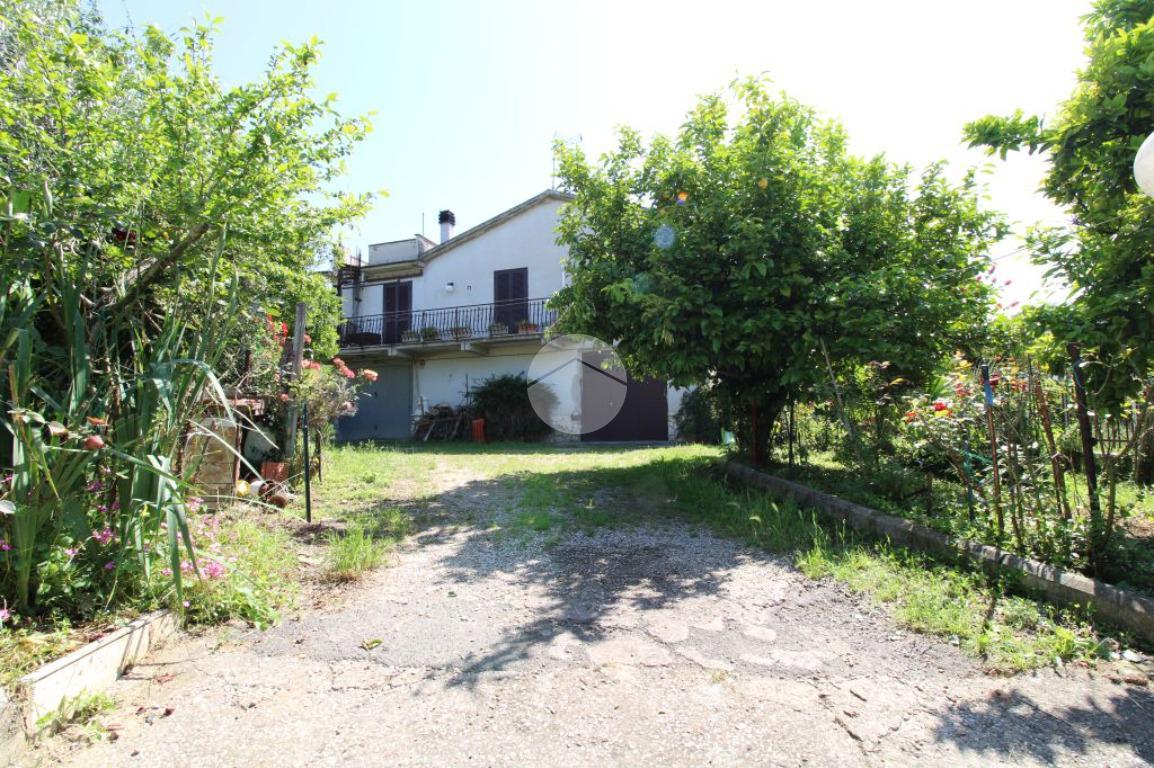 Villa in vendita a Montelibretti