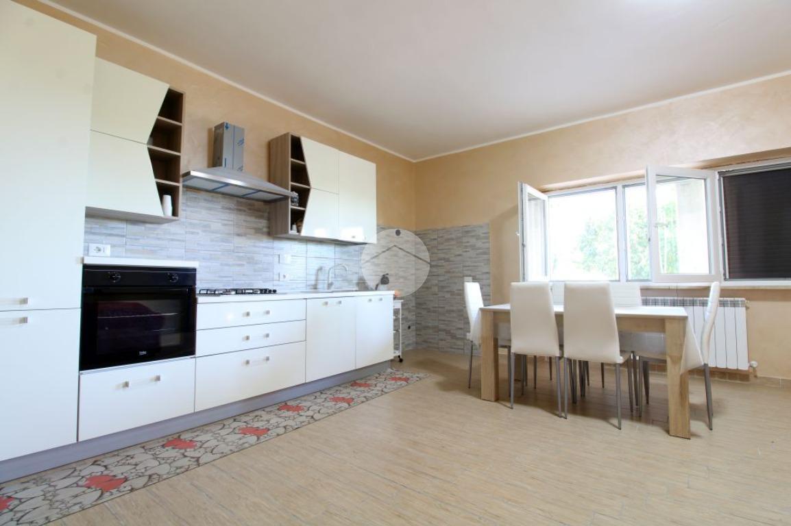 Appartamento in vendita a Fara In Sabina