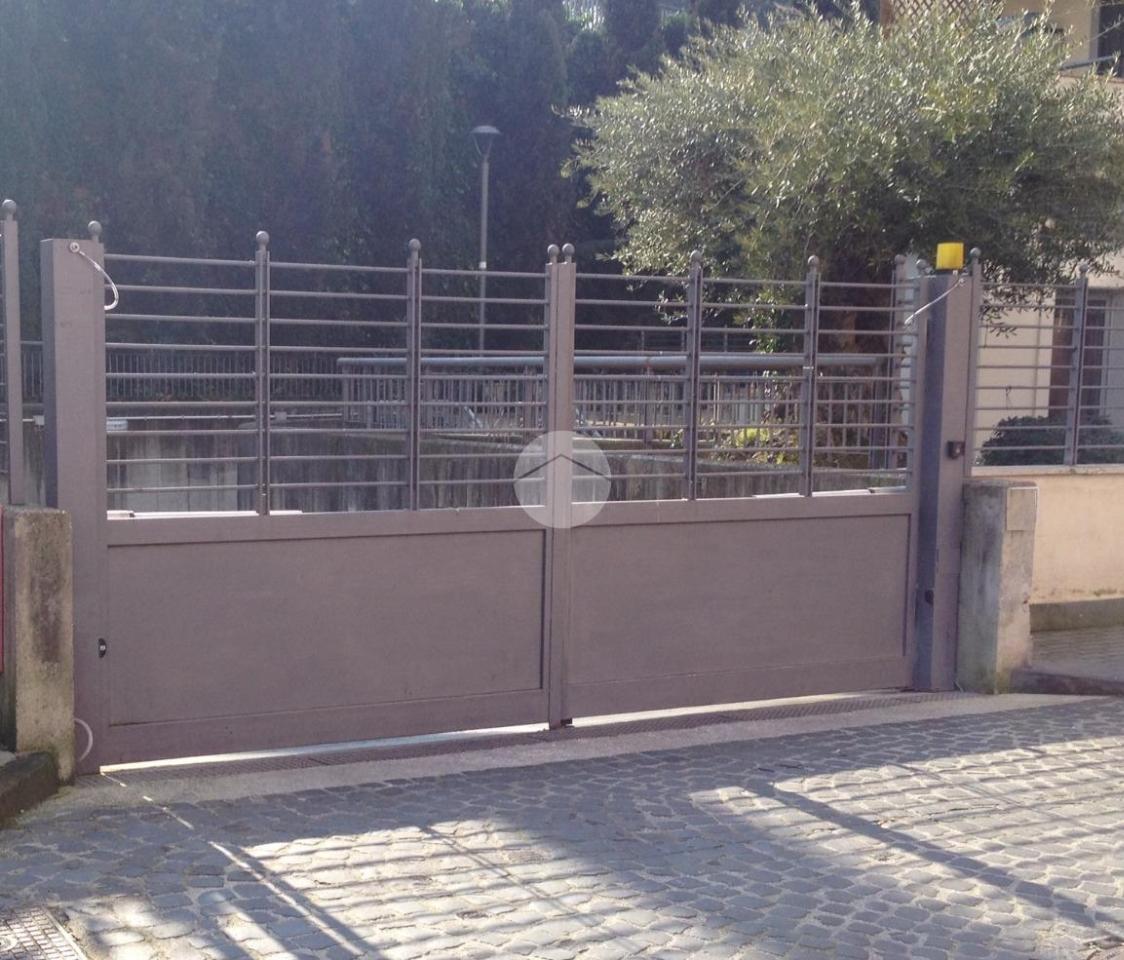 Box in vendita a Roma