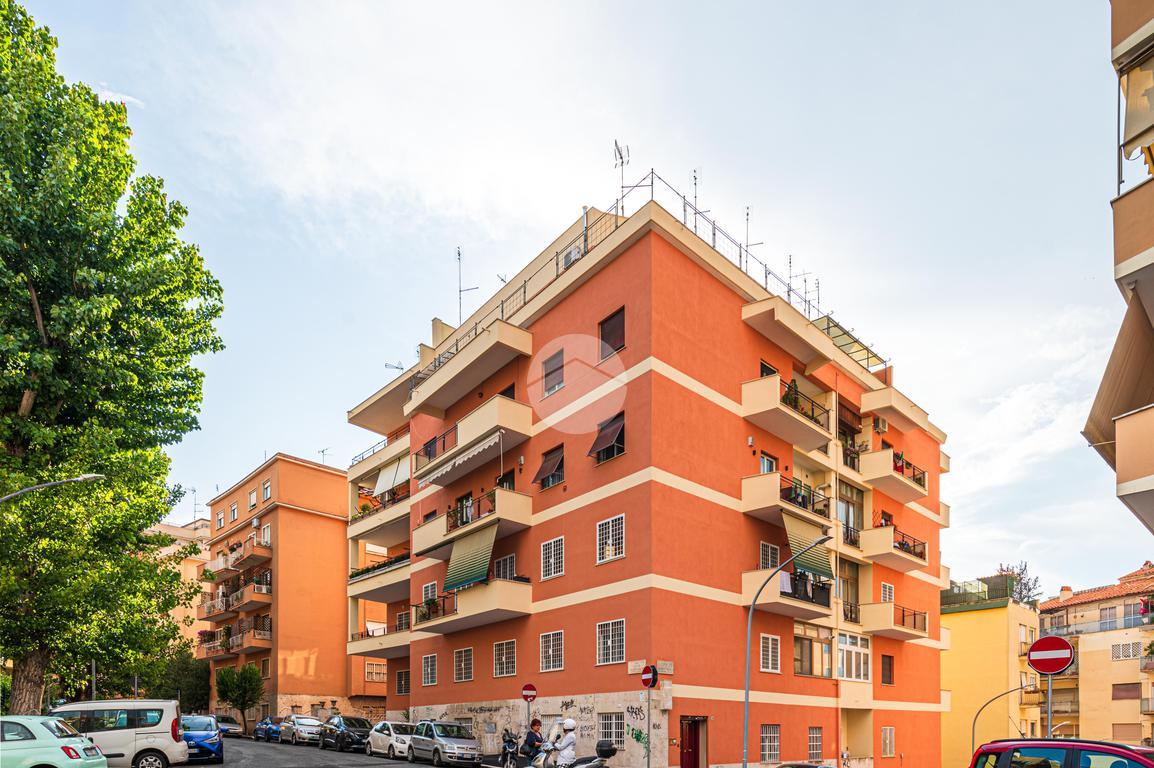 Box in vendita a Roma