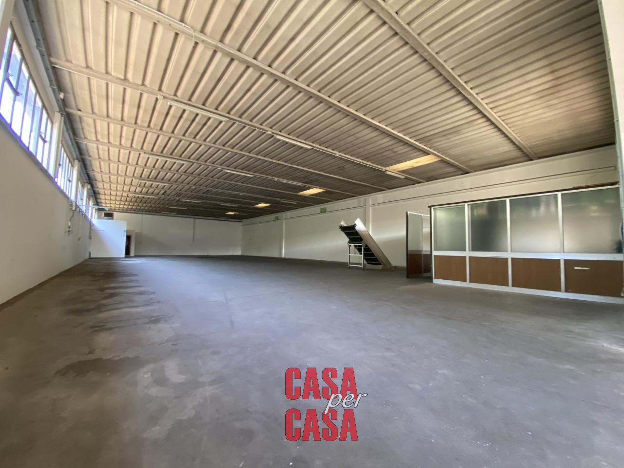 Capannone in vendita a Este