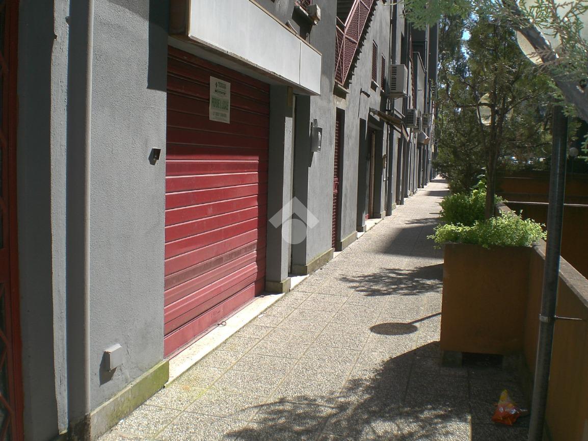 Negozio in affitto a Roma