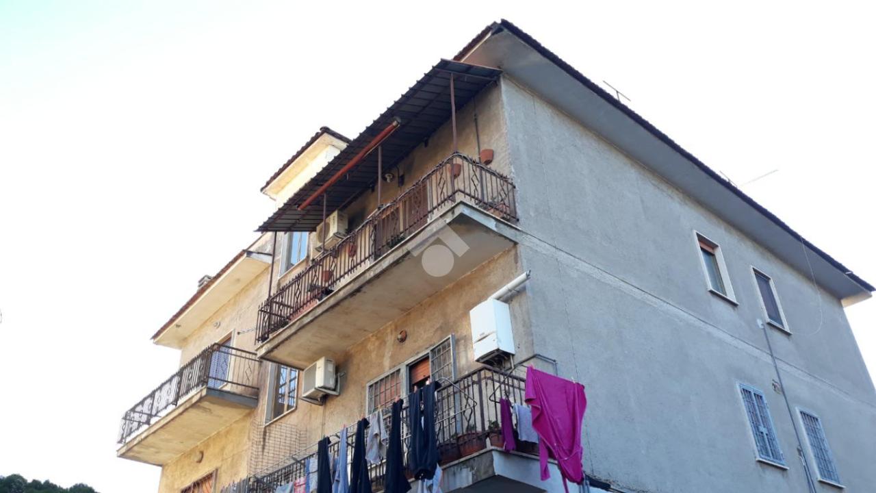 Trilocale in Via Marcello Alessio 77, Roma
