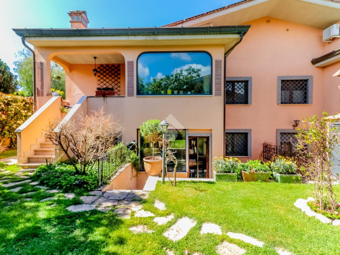 Villa in vendita a Roma