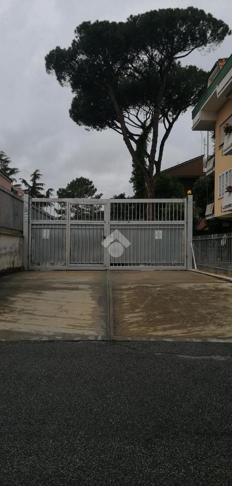 Box in vendita a Roma