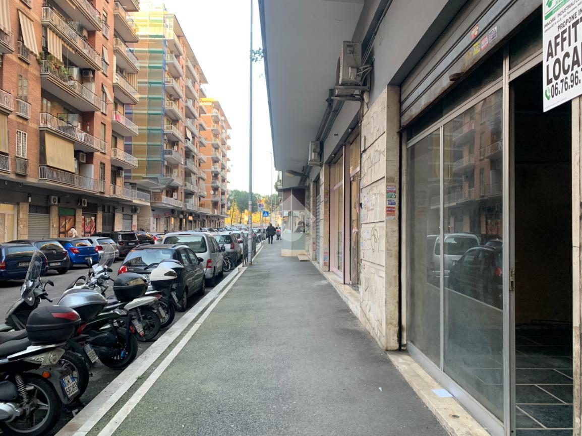 Negozio in affitto a Roma