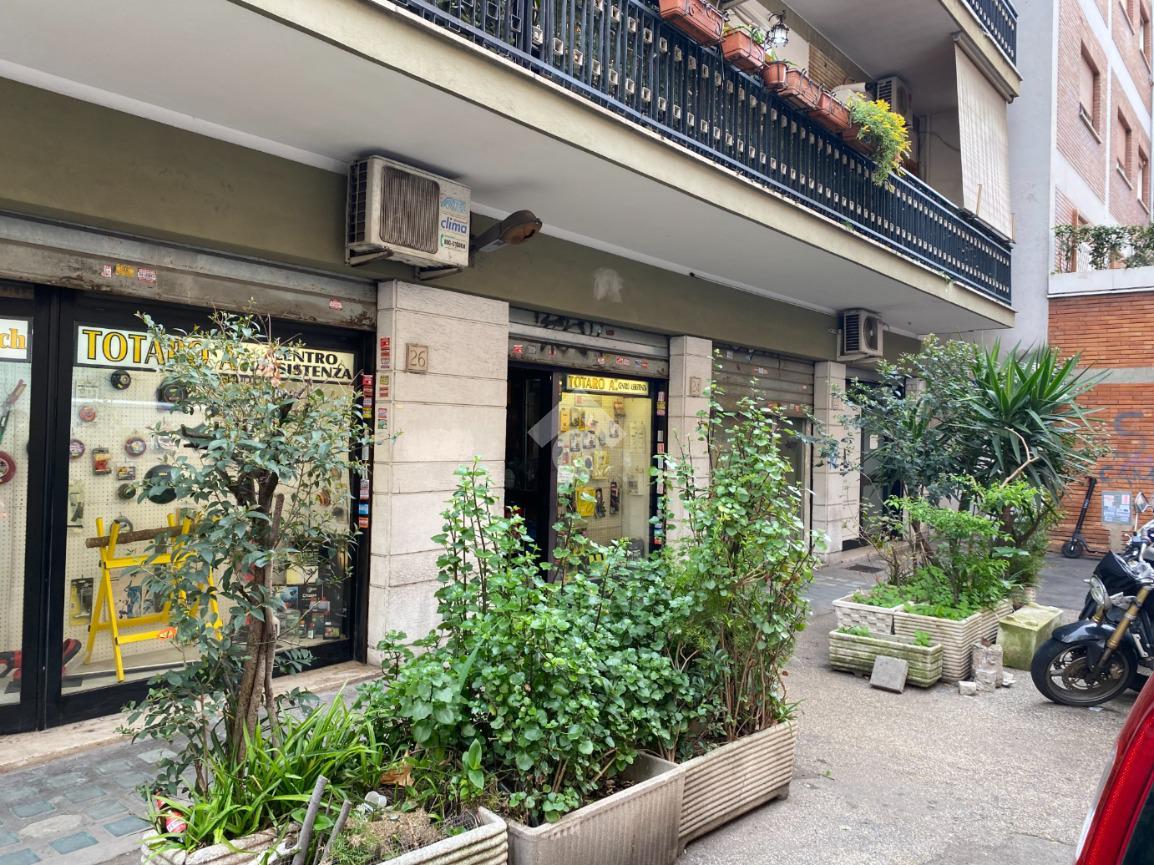 Negozio in vendita a Roma