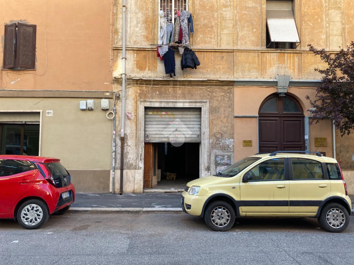 Negozio in vendita a Roma