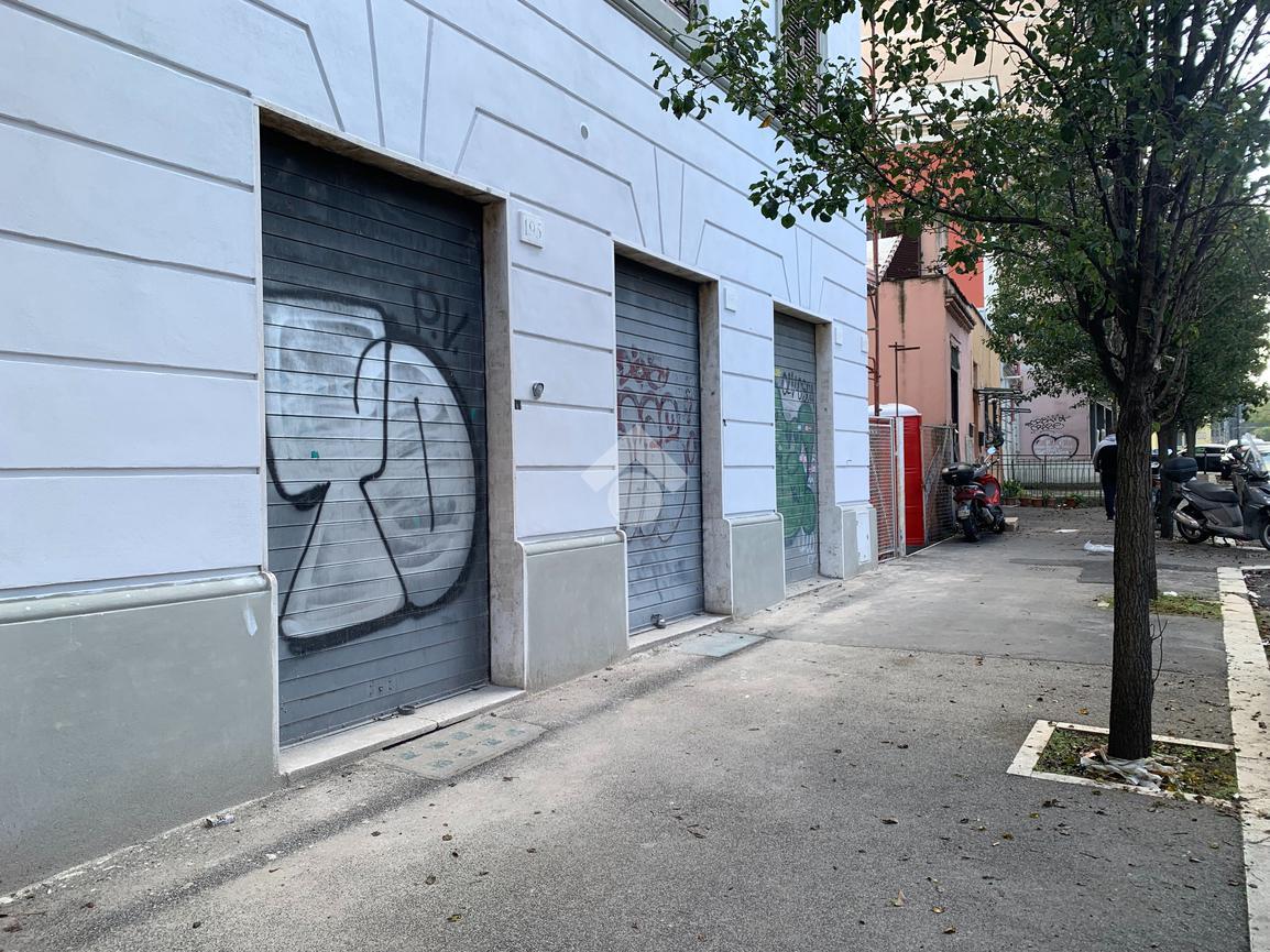 Negozio in affitto a Roma