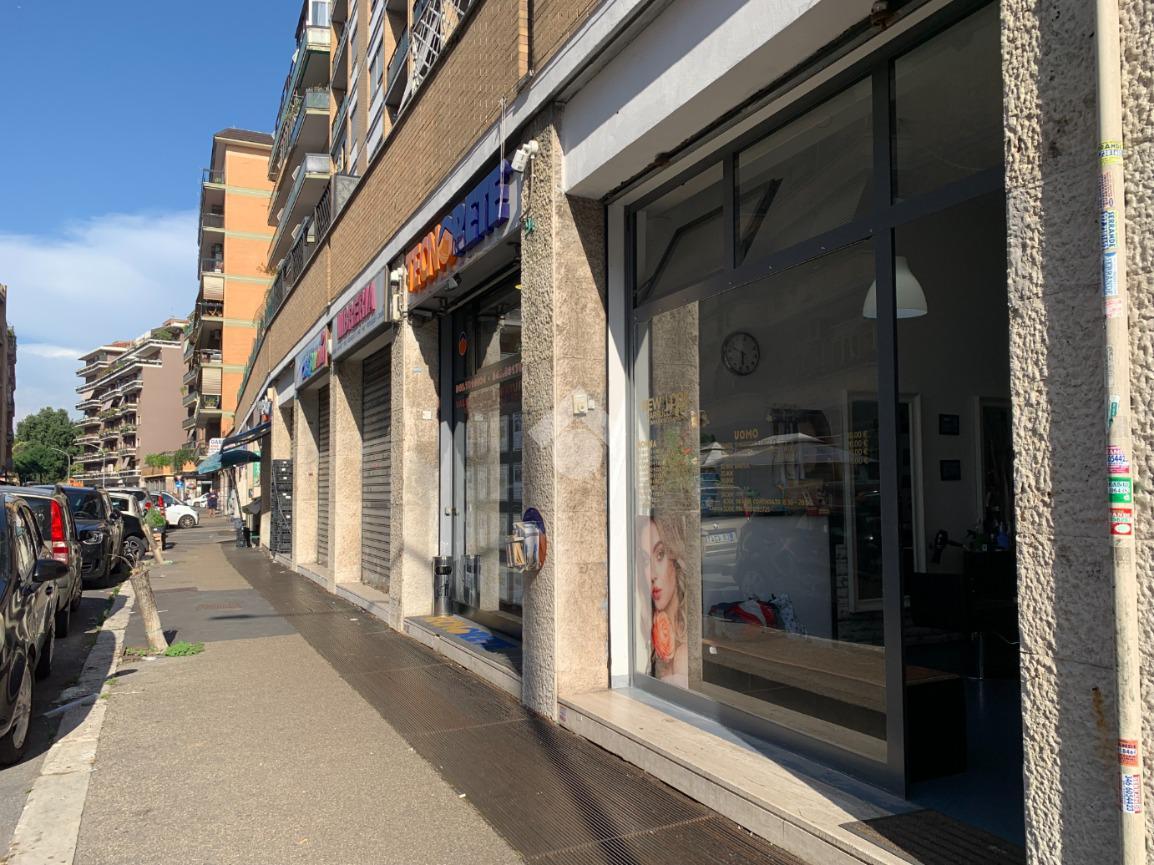 Negozio in vendita a Roma