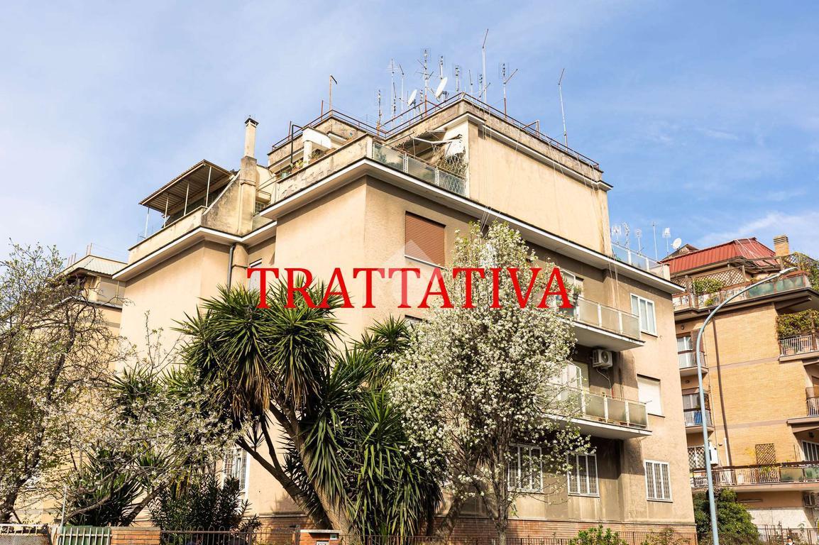 Appartamento in vendita a Roma