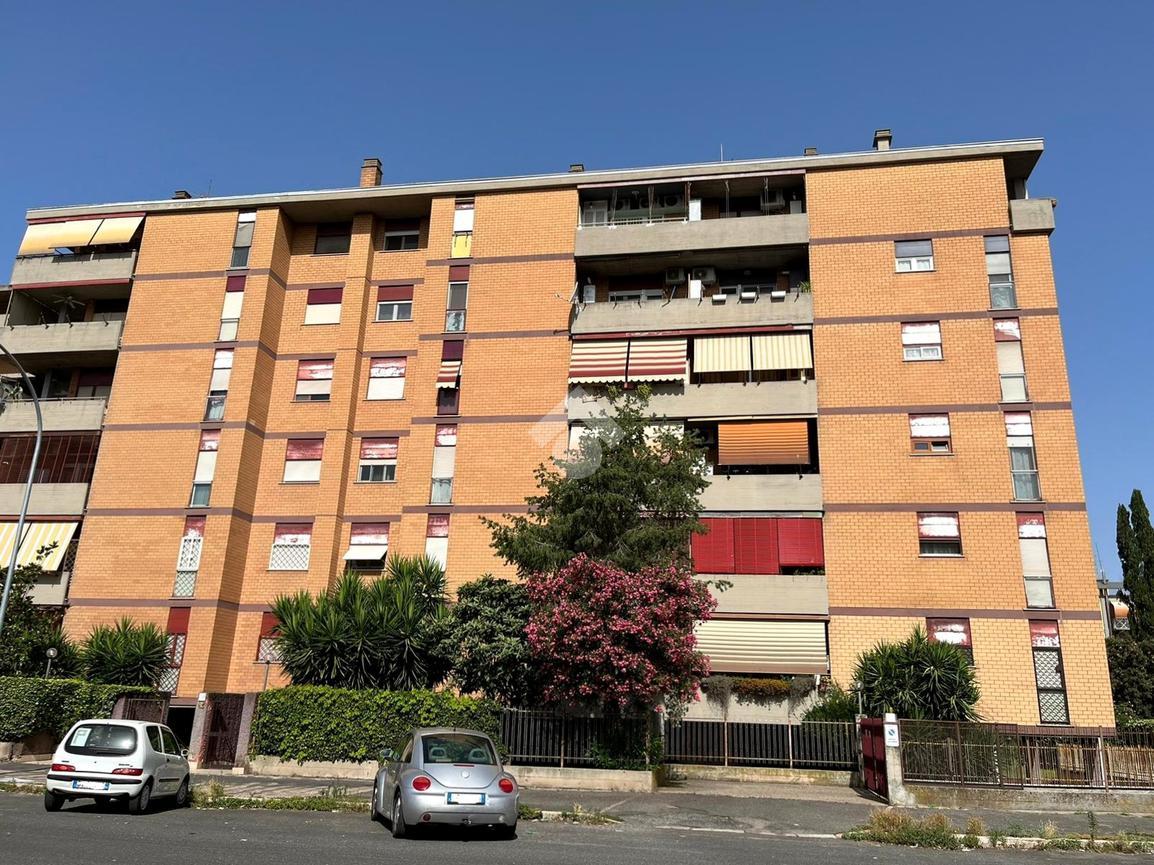 Trilocale in Via Giuseppe Messina 74, Roma