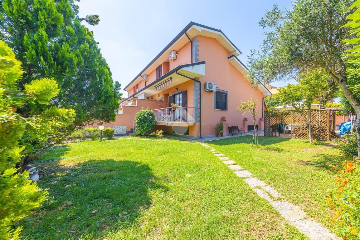 Villa a schiera in vendita a Roma
