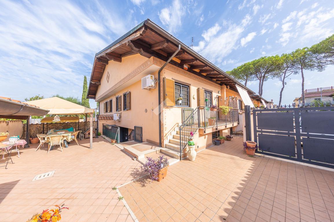 Villa in vendita a Roma
