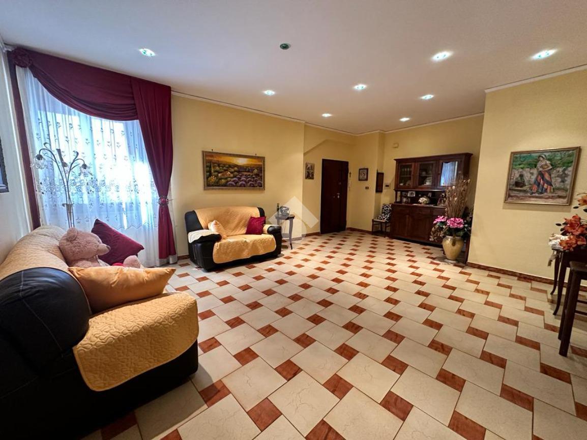 Appartamento in vendita a Salerno