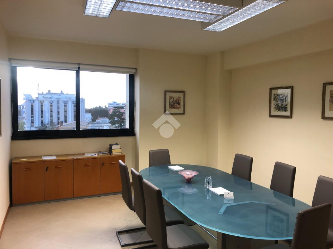 Ufficio in affitto a Pomezia