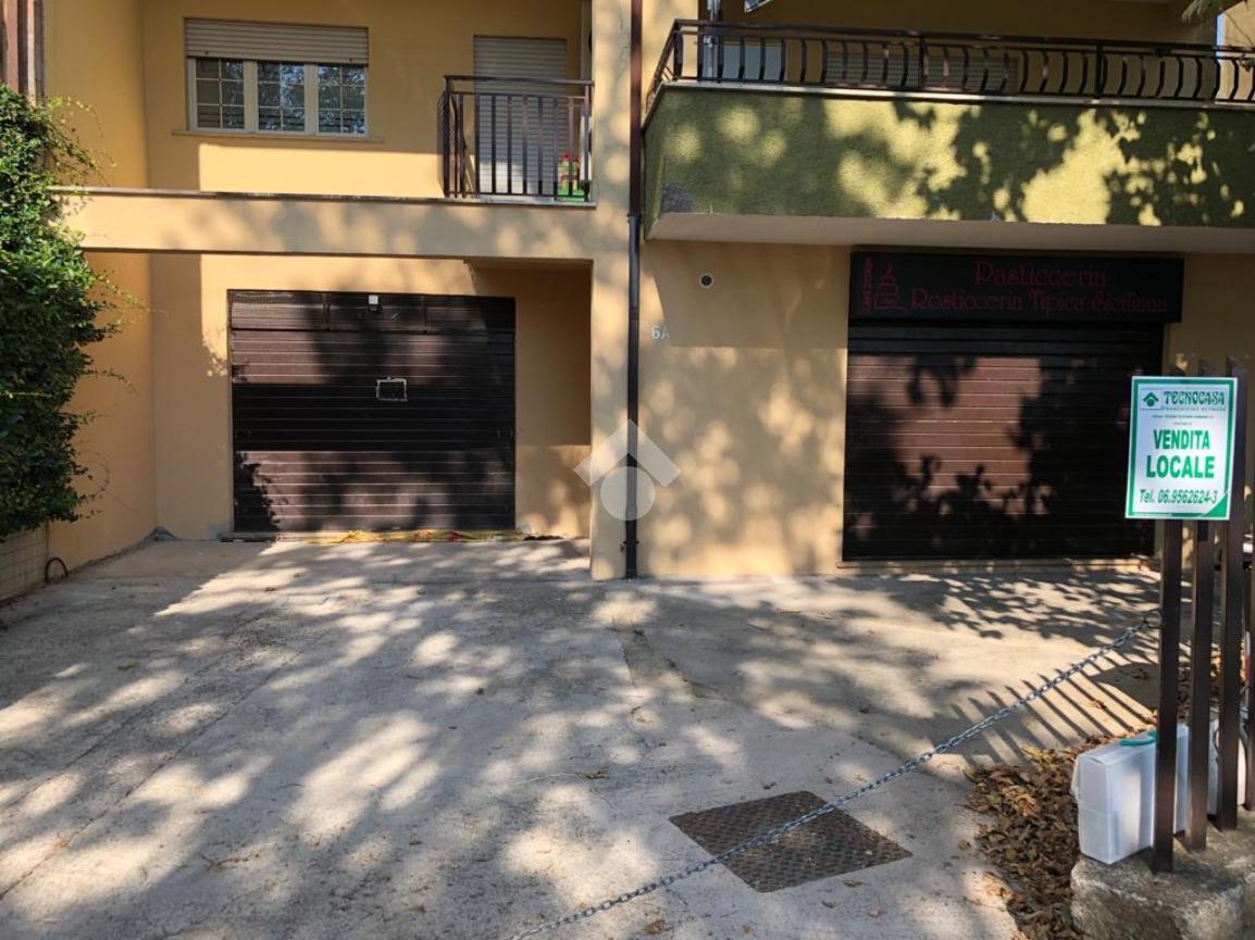 Box in vendita a Olevano Romano