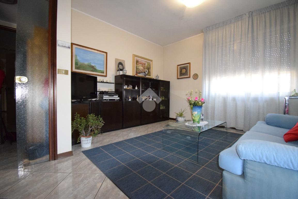Villa in Viale Torriana 1, Riccione