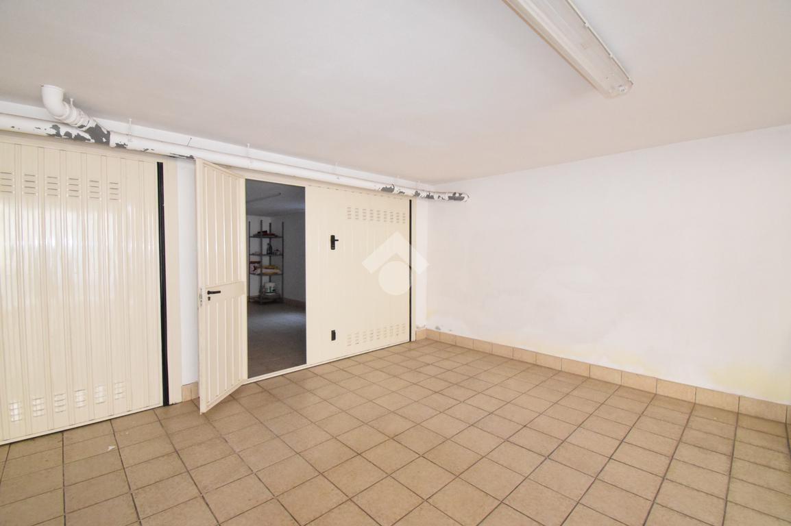 Box in vendita a Riccione