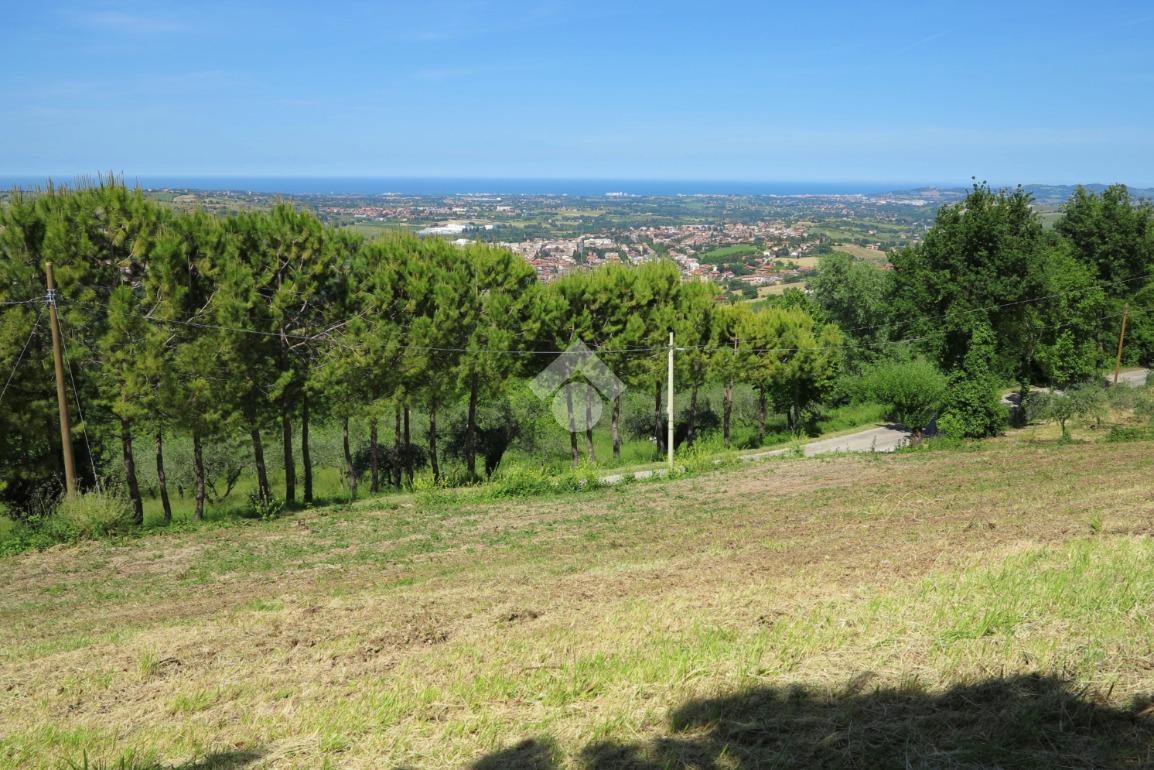 Terreno edificabile in vendita a Montefiore Conca