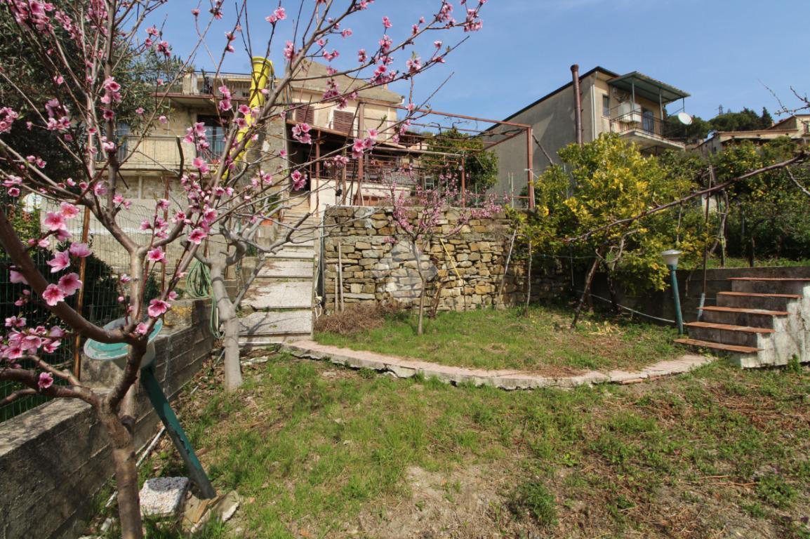 Appartamento in vendita a Ogliastro Cilento