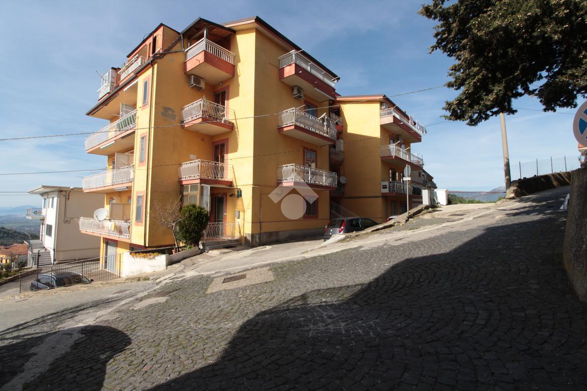 Appartamento in vendita a Ogliastro Cilento